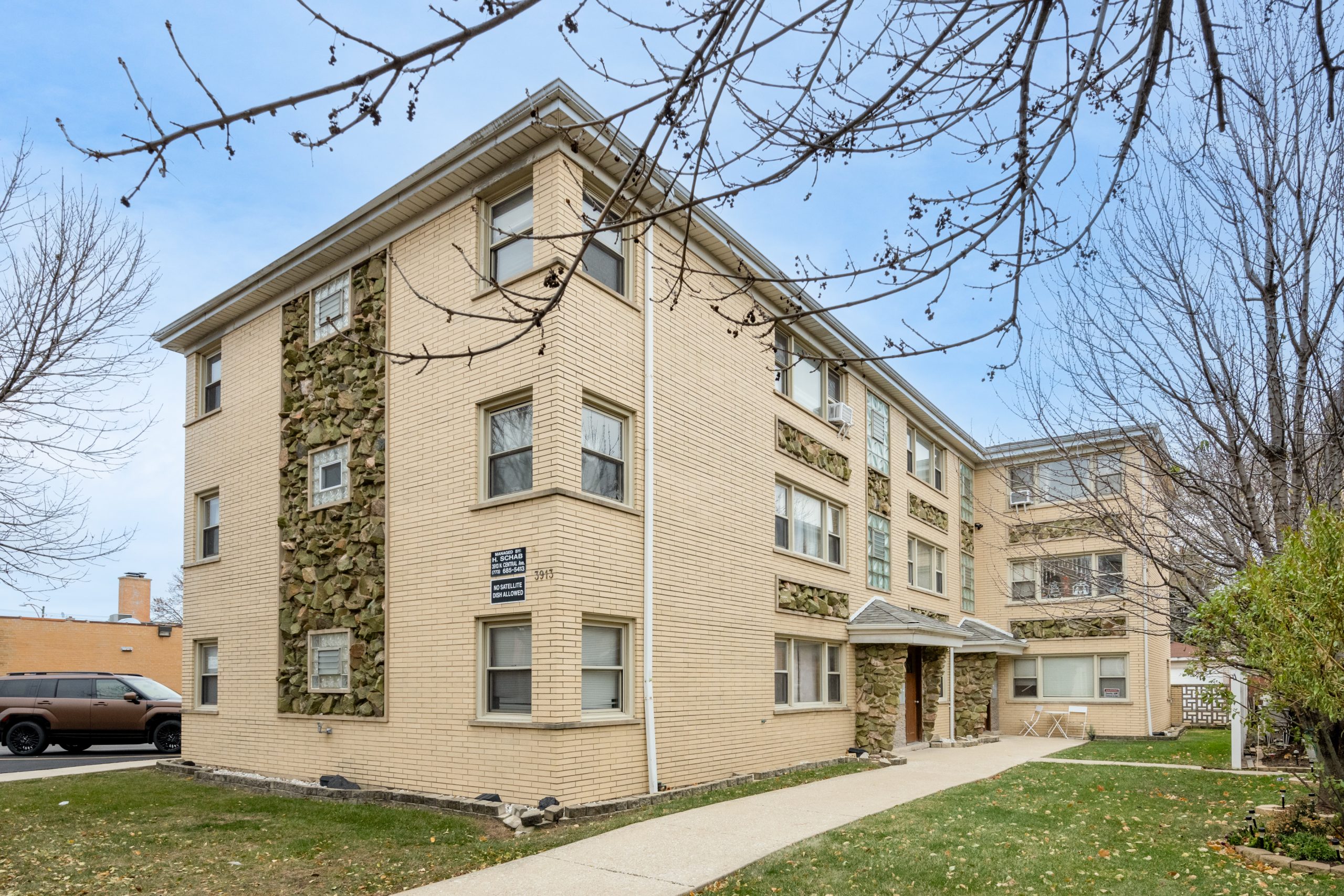 3913 N CENTRAL AVE | Interra Realty